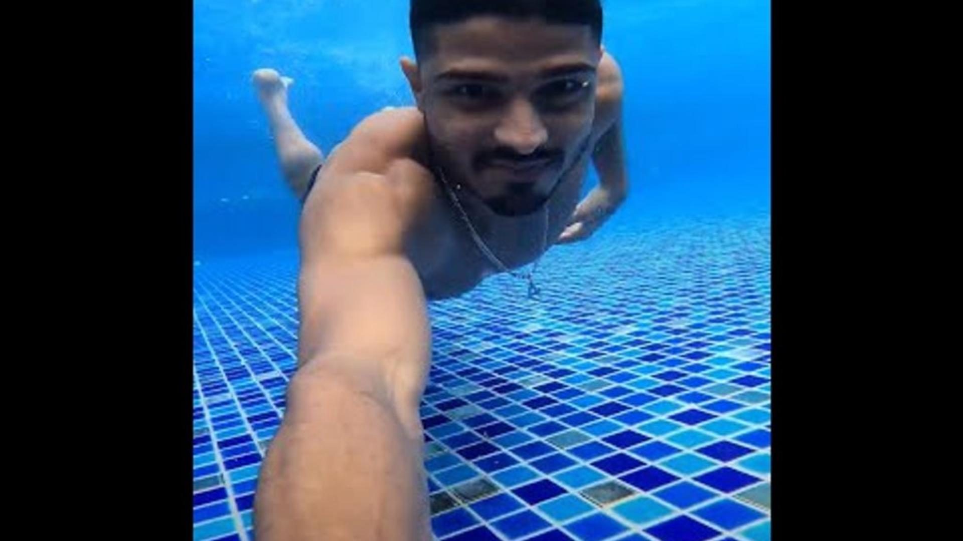 Underwater with Amey 🏊🏻‍♂️